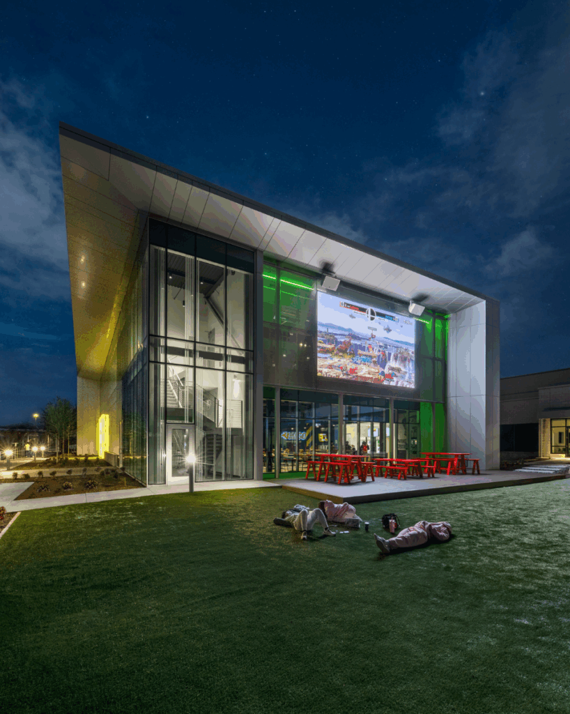 University of Texas at Dallas Case Study - AVI-SPL Digital Enablement ...